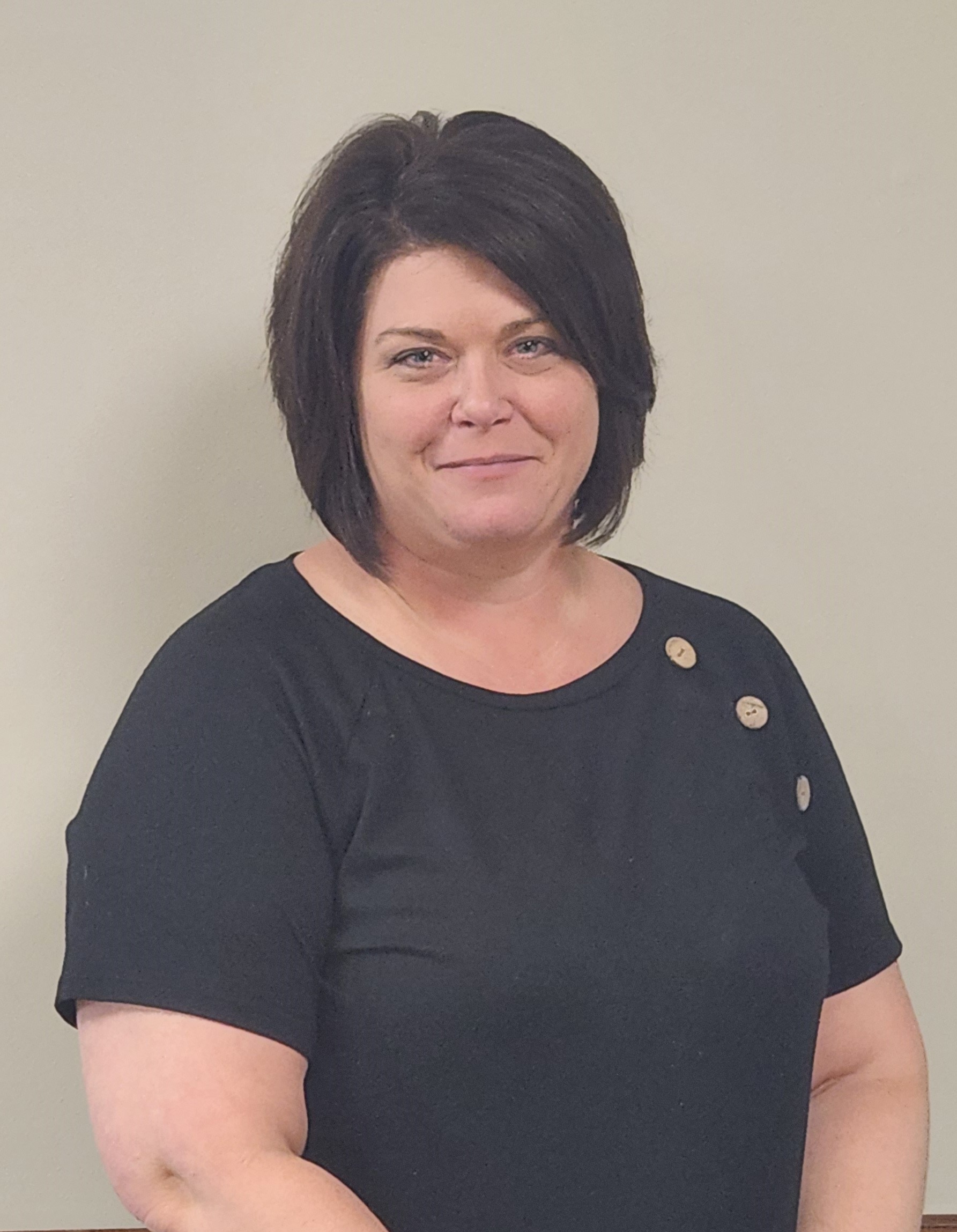 Bio – Stephanie Wells | Anderson County Historical Society